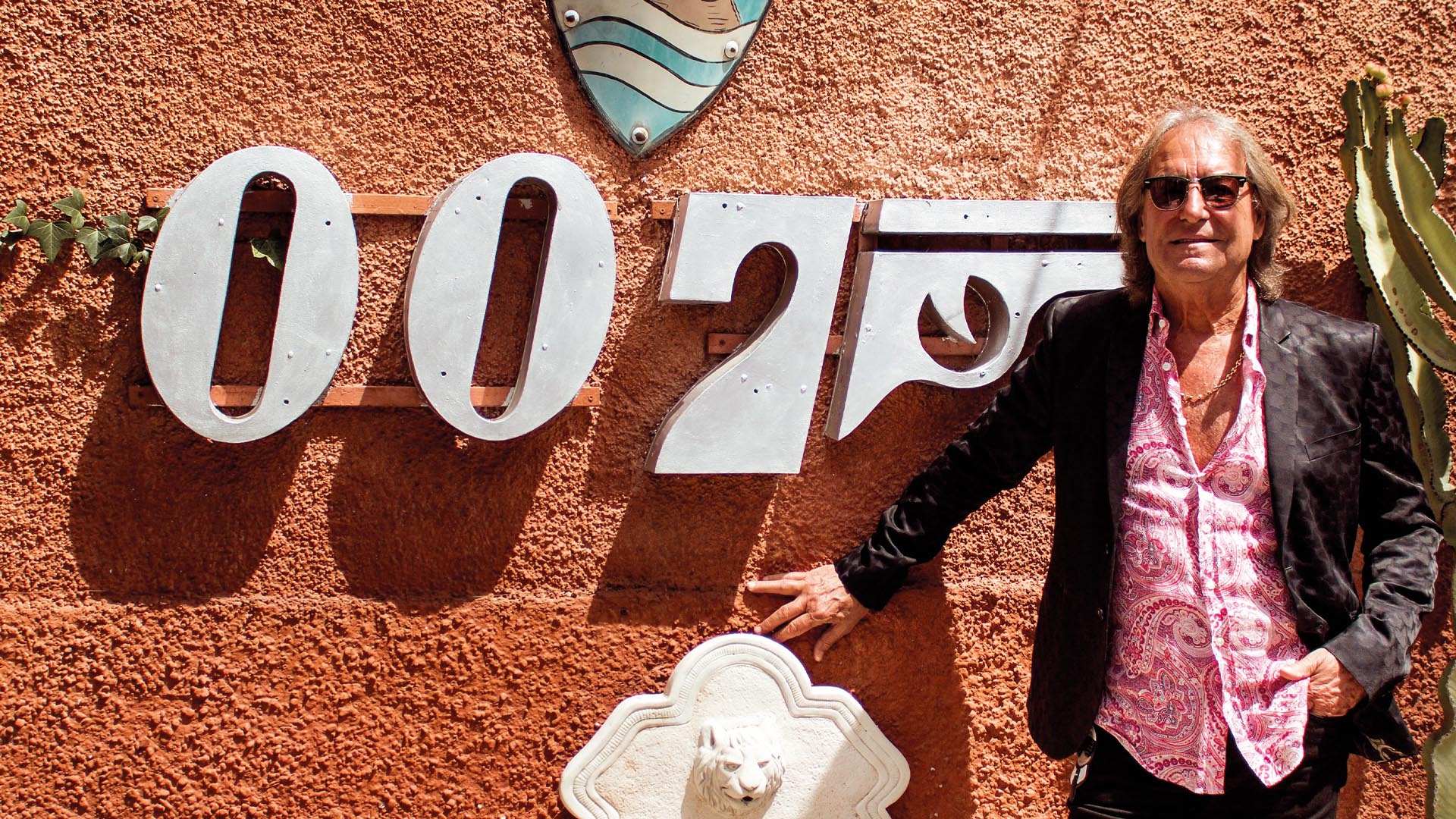 Interviews – EXCLUSIVE LIFE Magazine